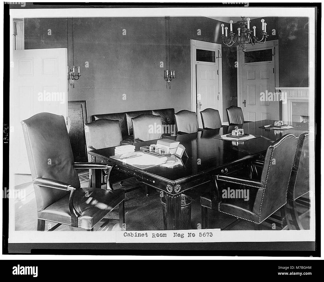 Cabinet room Black and White Stock Photos & Images - Alamy
