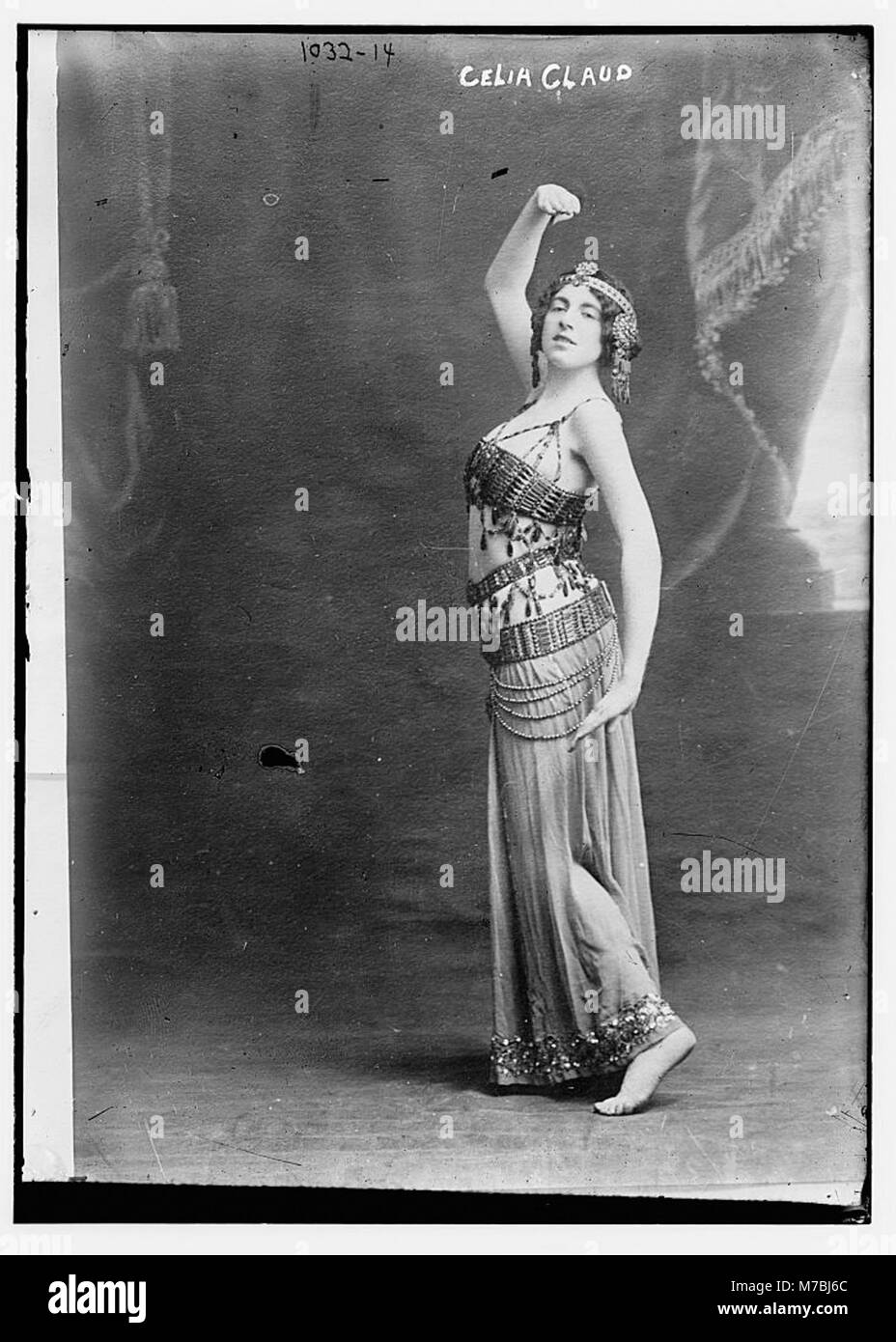 Dynamic stage pose Black and White Stock Photos & Images - Alamy