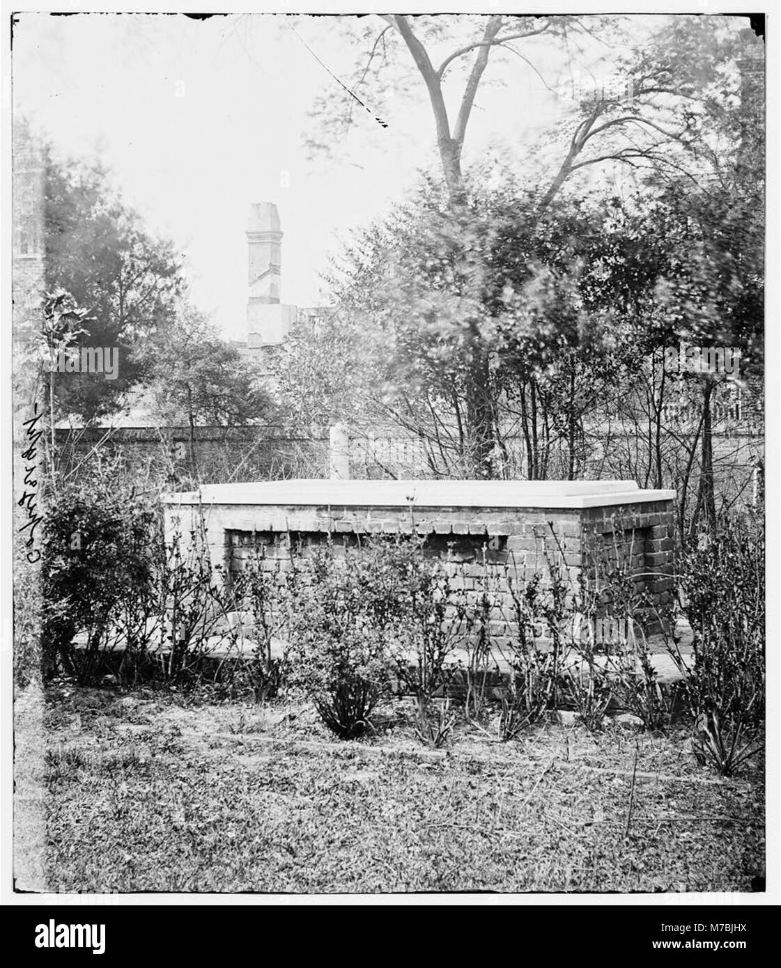 Charleston south carolina front Black and White Stock Photos & Images ...