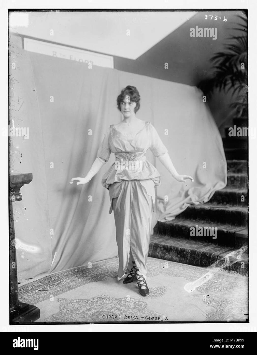 Parisian fashion designer Black and White Stock Photos & Images - Alamy