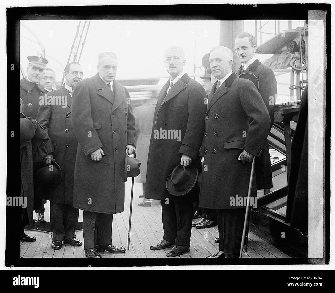 Group company portrait Black and White Stock Photos & Images - Alamy
