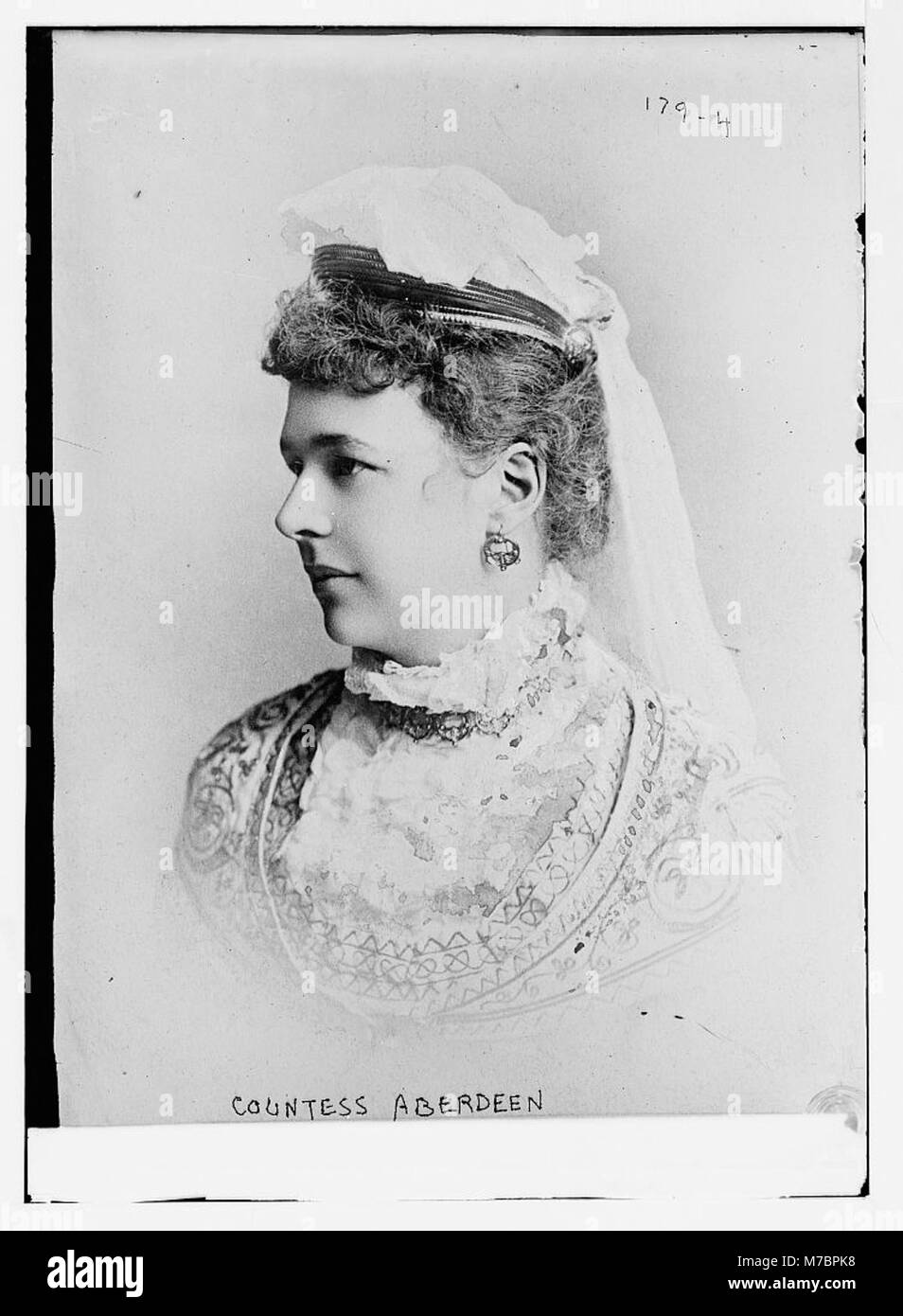 A portrait bust of Countess Aberdeen, depicting her likeness in a ...