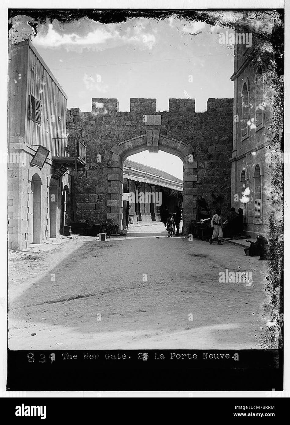 Prominent gate Black and White Stock Photos & Images - Alamy
