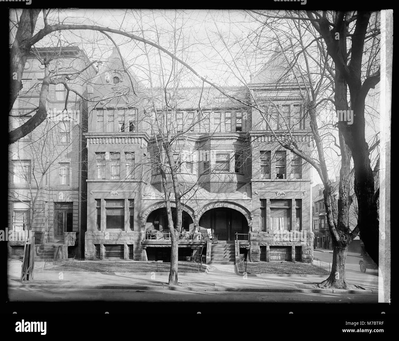 This 19th-century print depicts an important moment in Washington, D.C ...