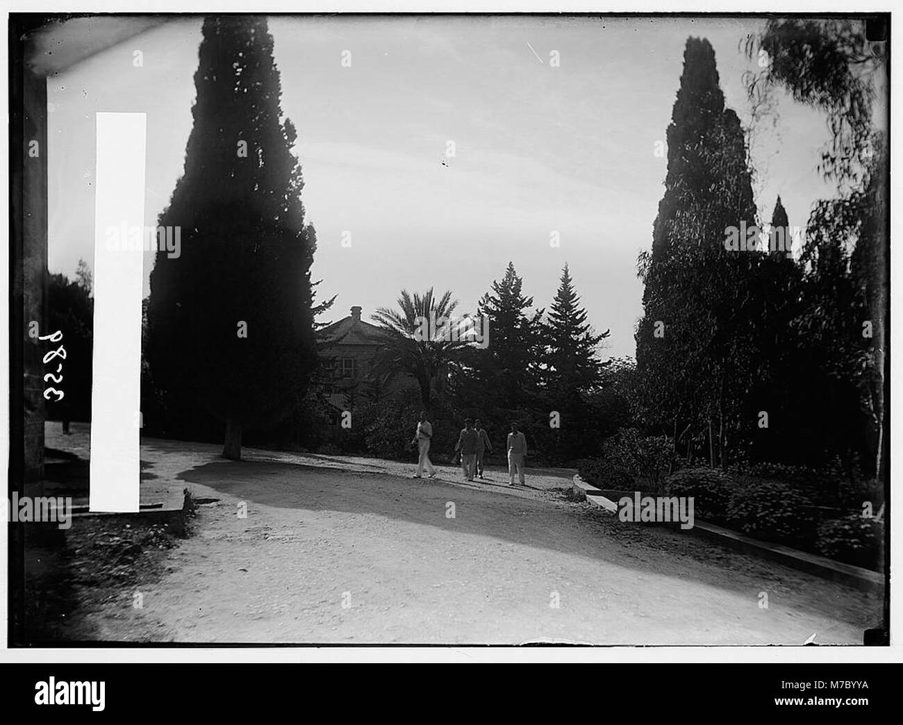 American university of beirut campus hi-res stock photography and ...