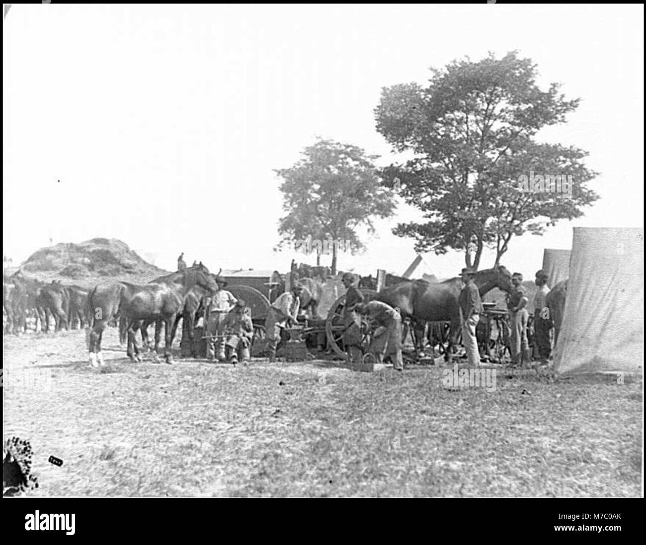 Army blacksmith hi-res stock photography and images - Alamy
