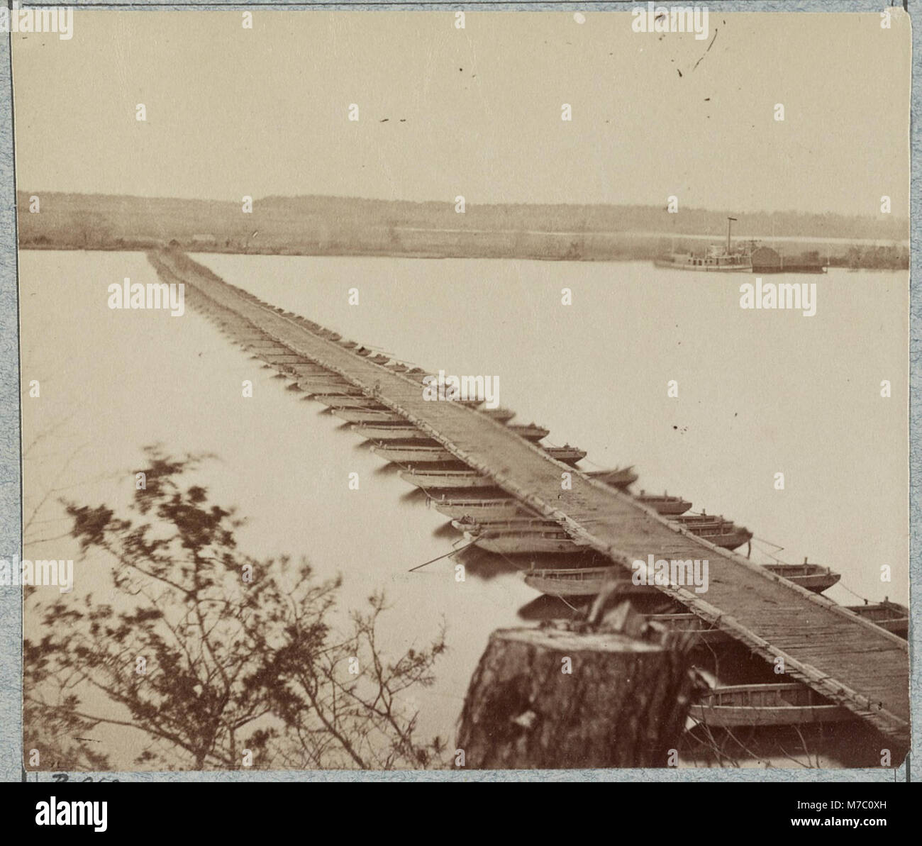 Pontoon bridges built across the James River at Deep Bottom and Varina ...