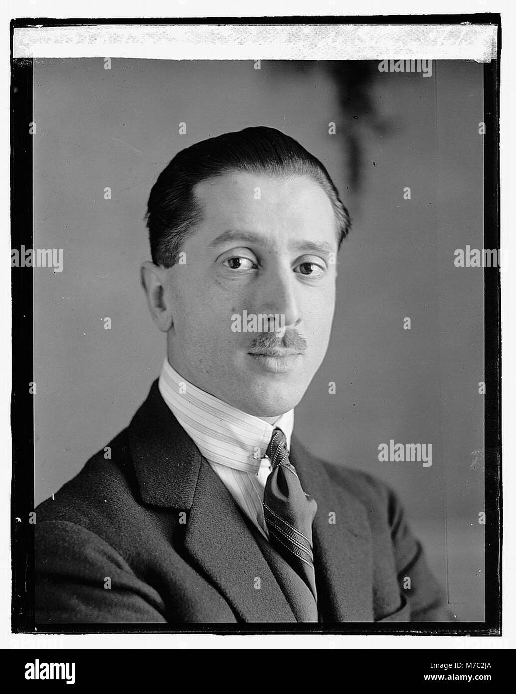 Upper figure portrays hi-res stock photography and images - Alamy