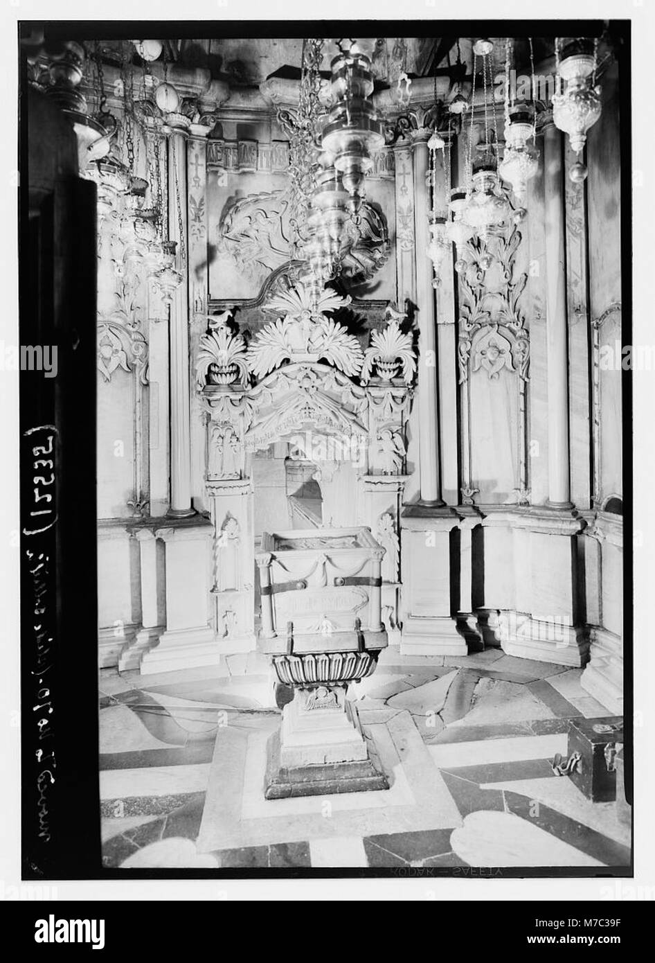 Church holy sepulchre from Black and White Stock Photos & Images - Alamy