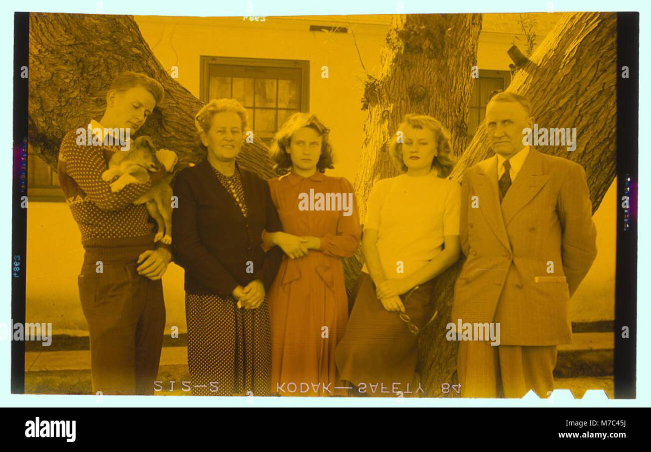 A family portrait of Eric and Edith Matson with their children, David ...