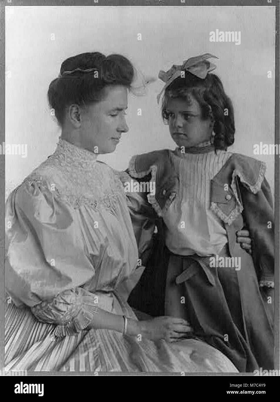 Helen keller hi-res stock photography and images - Alamy