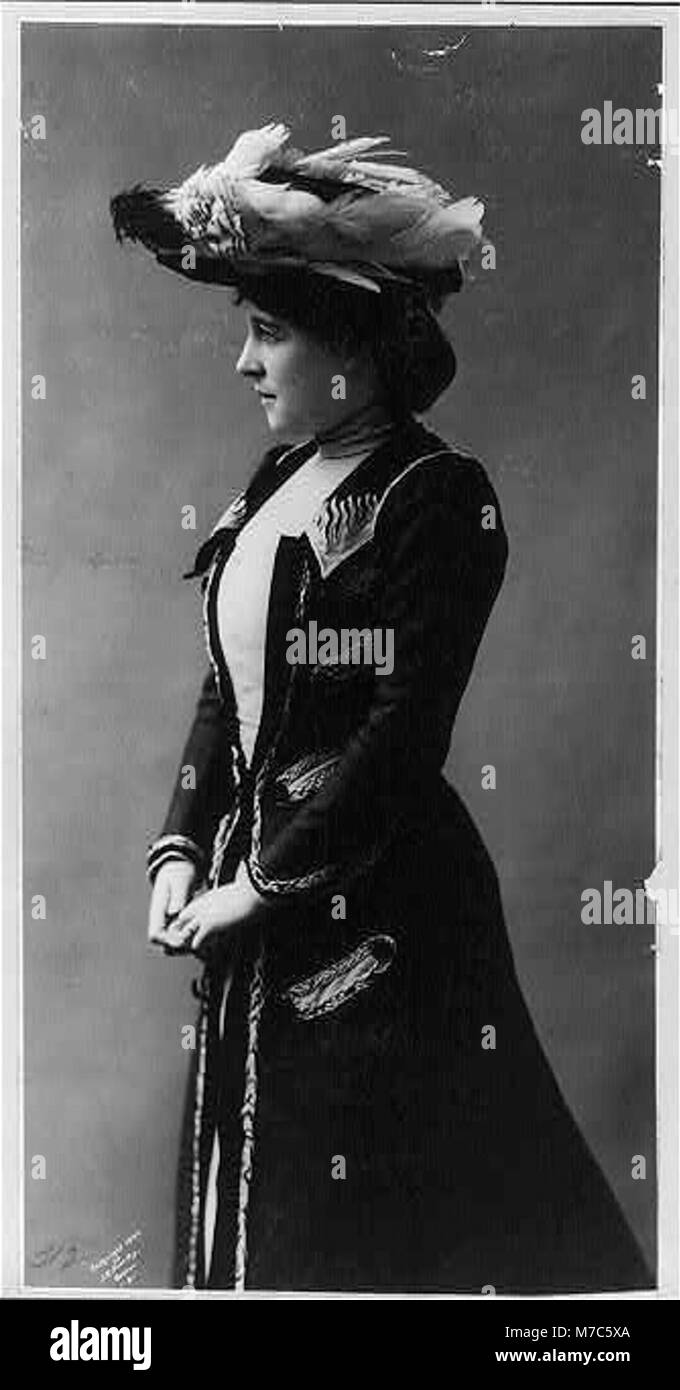 Lillie langtry 1853 1929 hi-res stock photography and images - Alamy