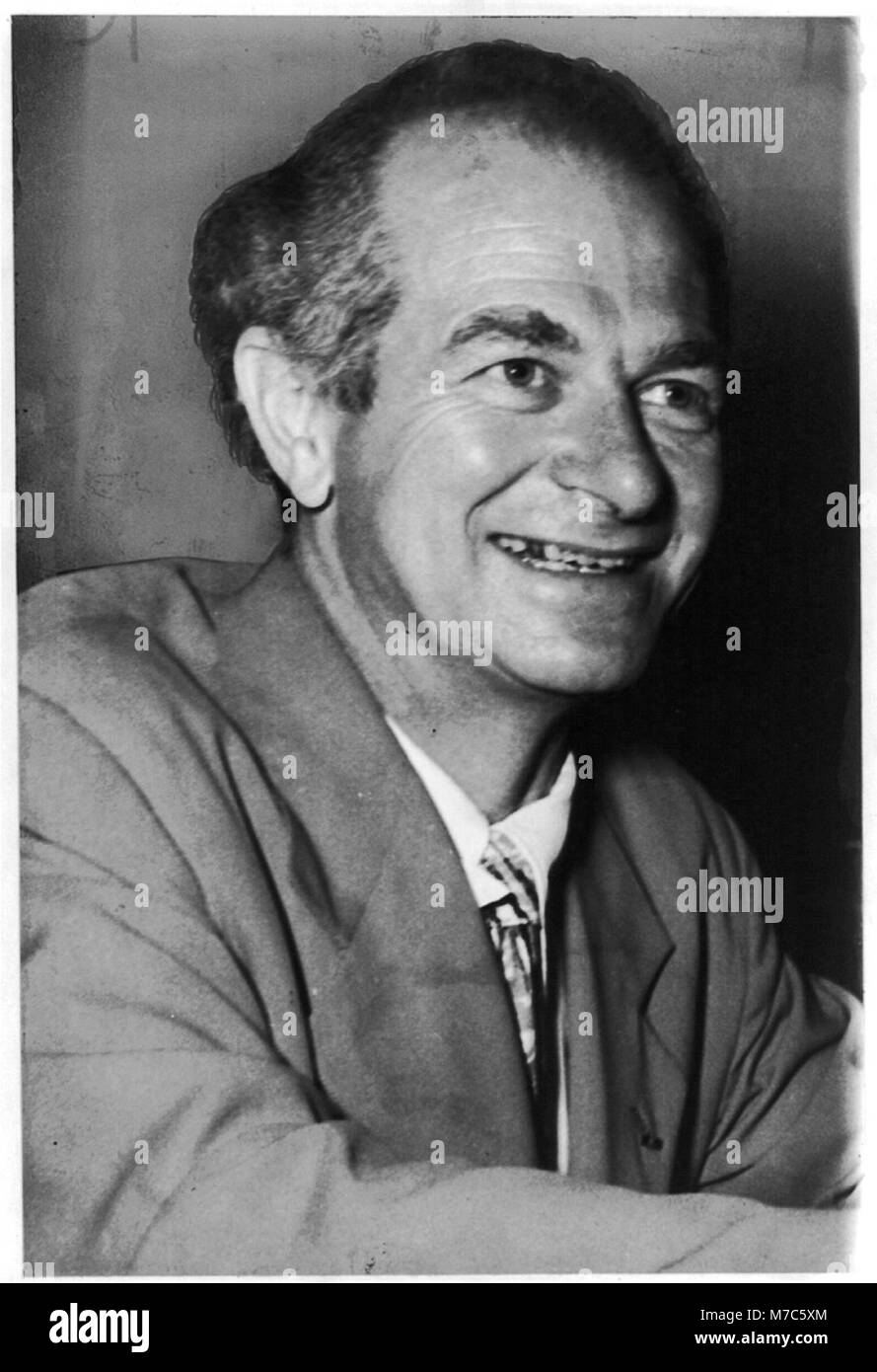 Linus Pauling, a Nobel Prize-winning chemist and peace activist, is ...