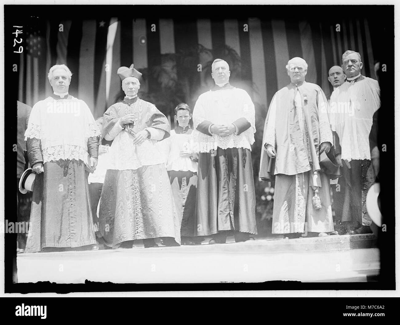 A military field mass attended by Monsignor Coleman J. Nevils S.J ...