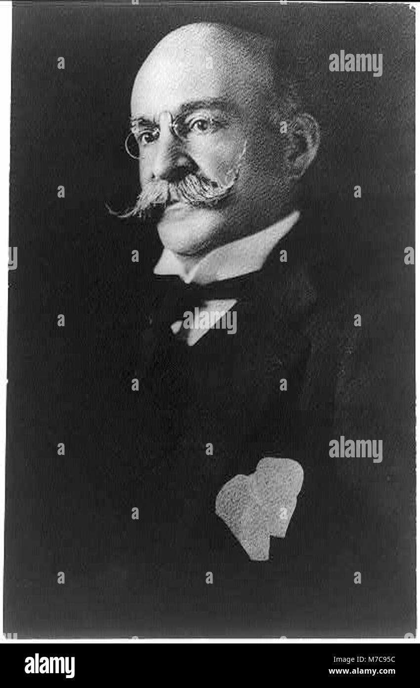 Politics head head Black and White Stock Photos & Images - Alamy