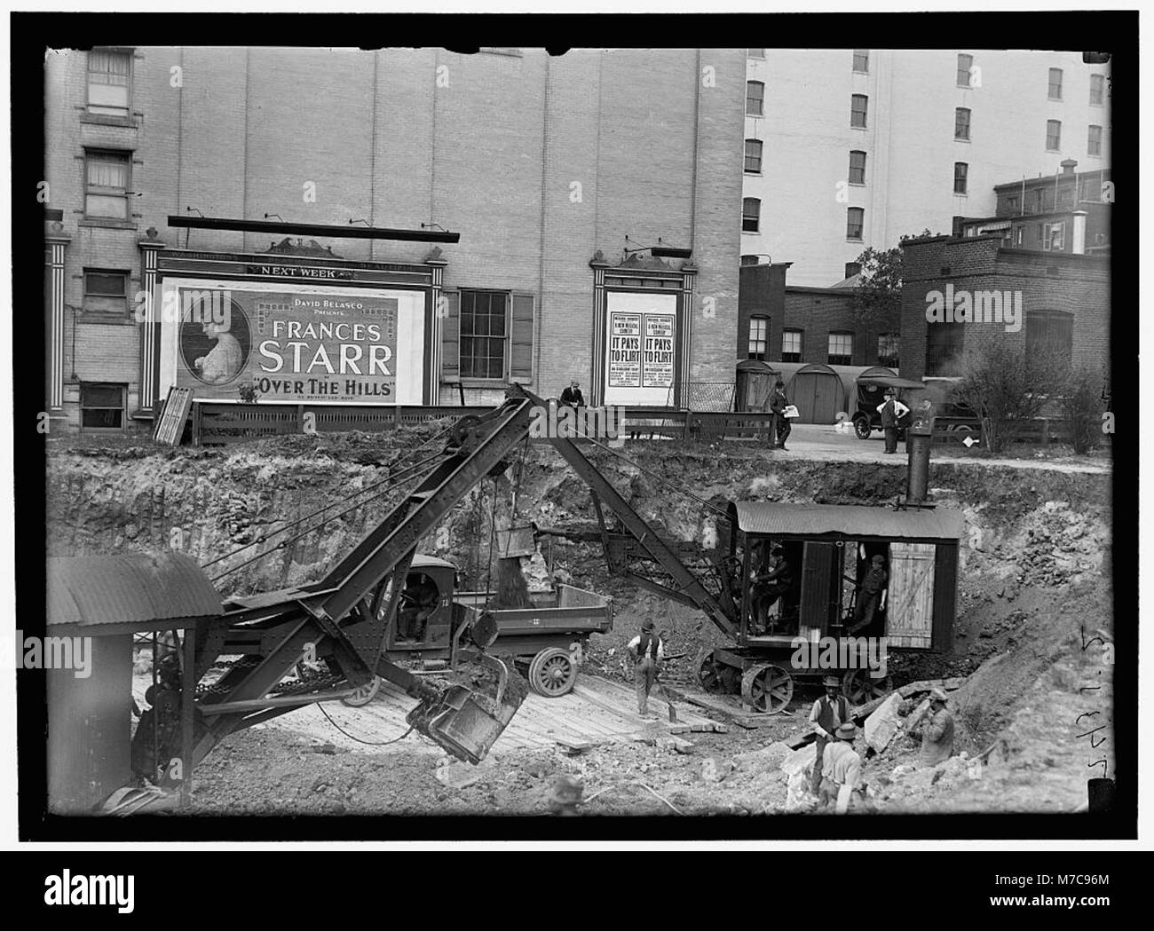 DOWNTOWN CONSTRUCTION LOC hec.10752 Stock Photo - Alamy