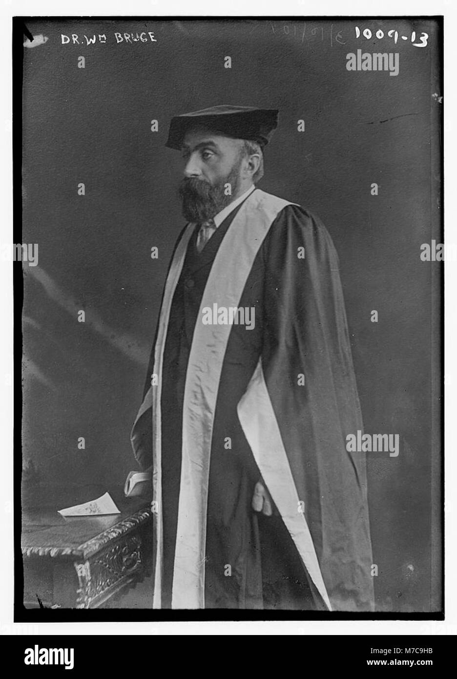 Dr bruce Black and White Stock Photos & Images - Alamy