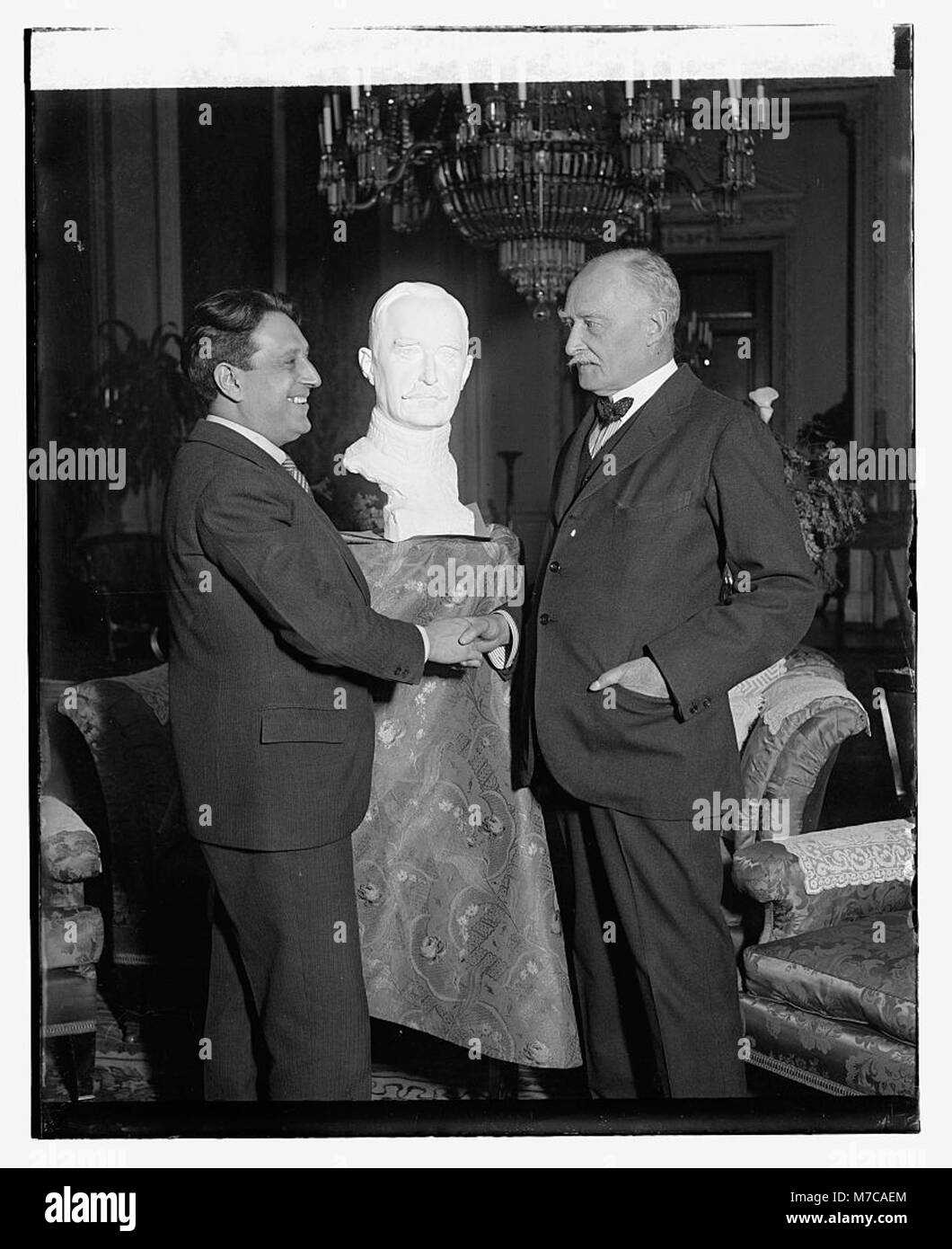 Edgardo Simone, Sir Esme Howard LCCN2016820097 Stock Photo - Alamy