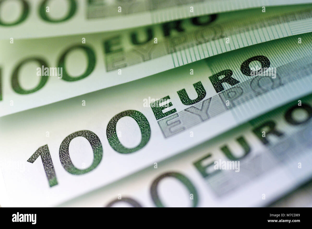 Close-up of one hundred Euro banknotes Stock Photo - Alamy