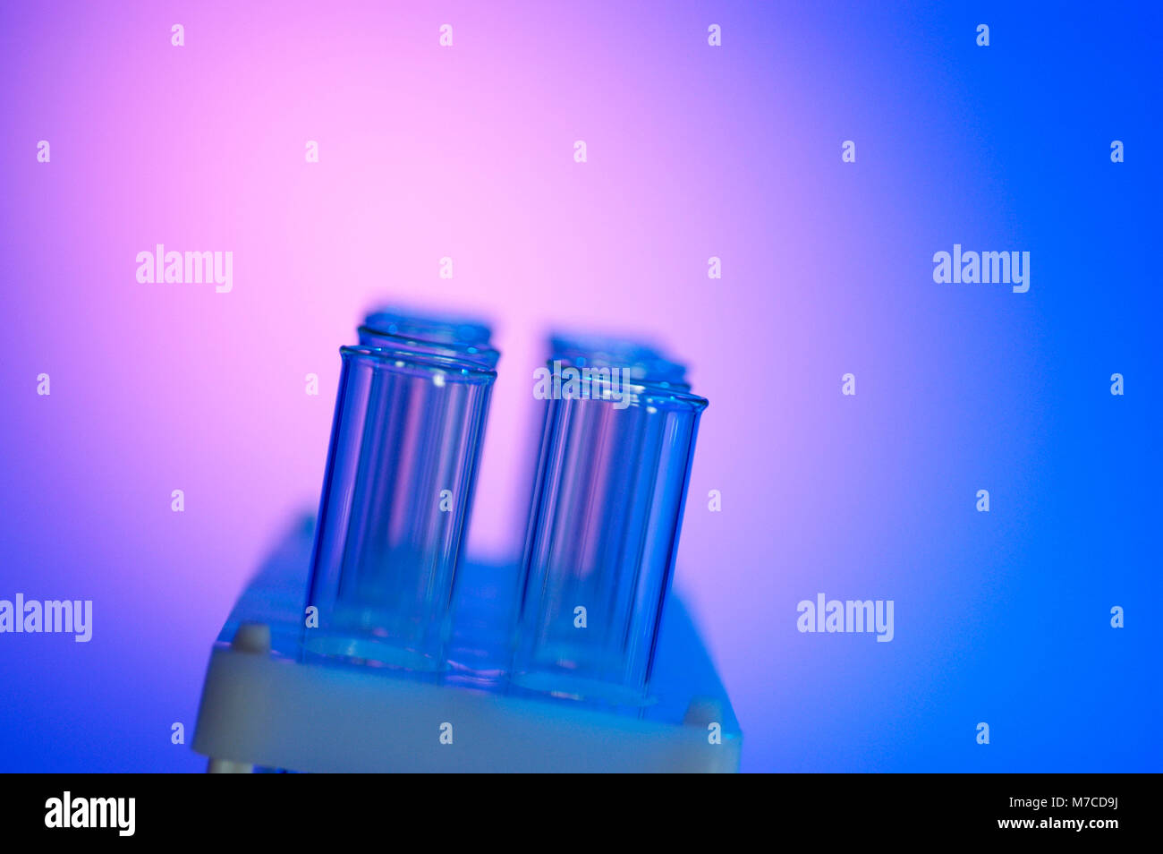 Test tubes in a rack hi-res stock photography and images - Alamy