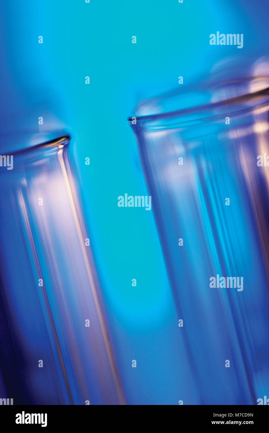 Glass science containers hi-res stock photography and images - Alamy
