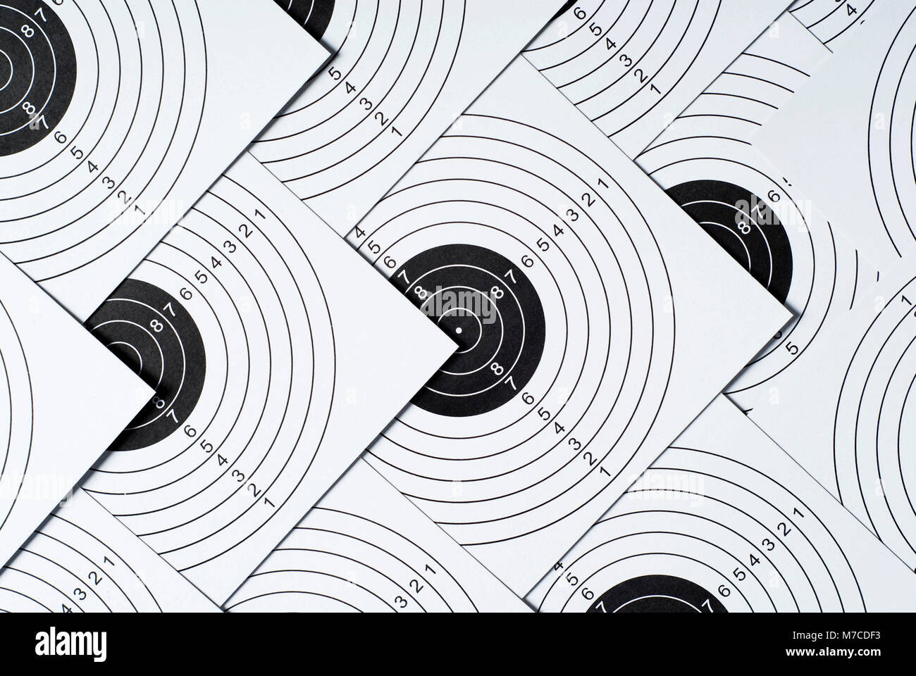 Shooting targets hi-res stock photography and images - Alamy