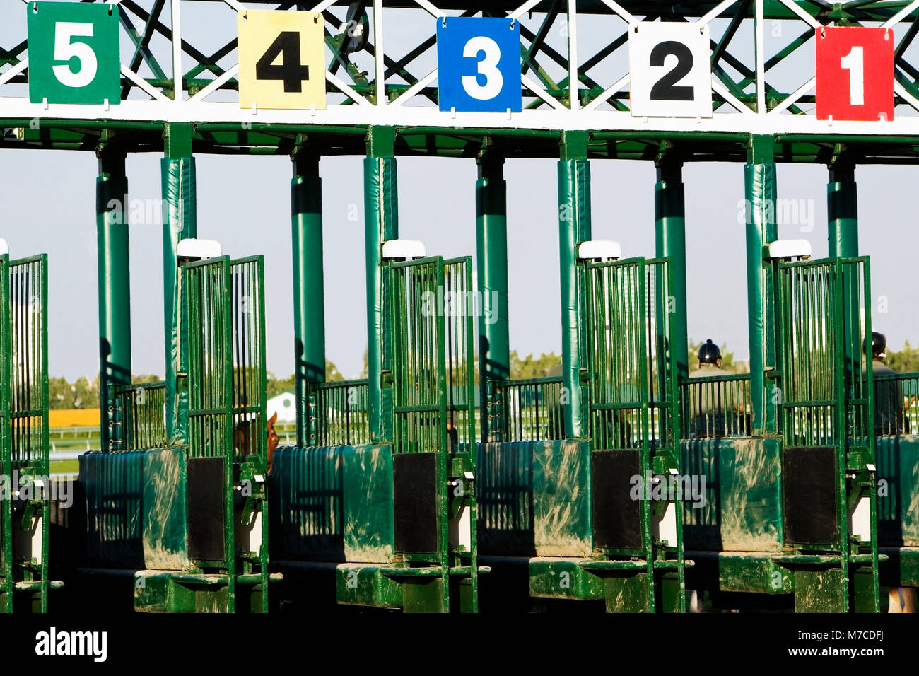 Starting gates hi-res stock photography and images - Alamy