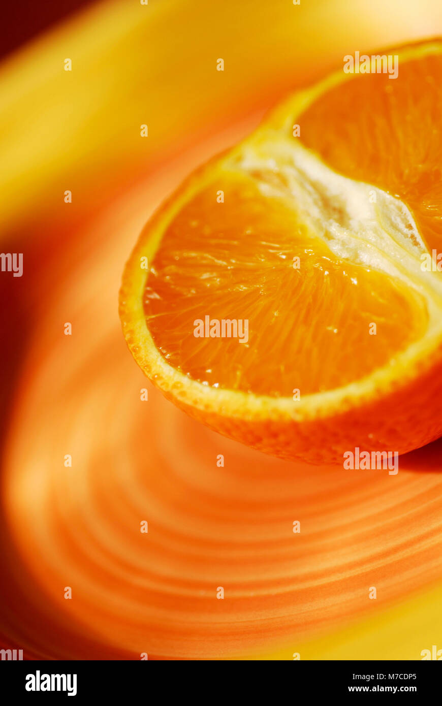 Close-up of the cross section of an orange Stock Photo - Alamy