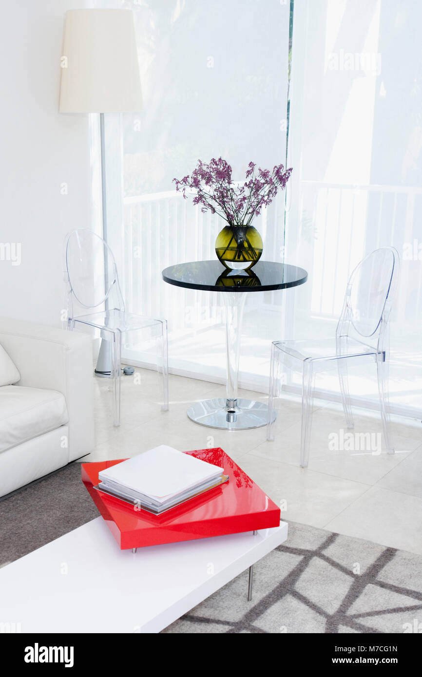 Interiors of a living room hi-res stock photography and images - Alamy