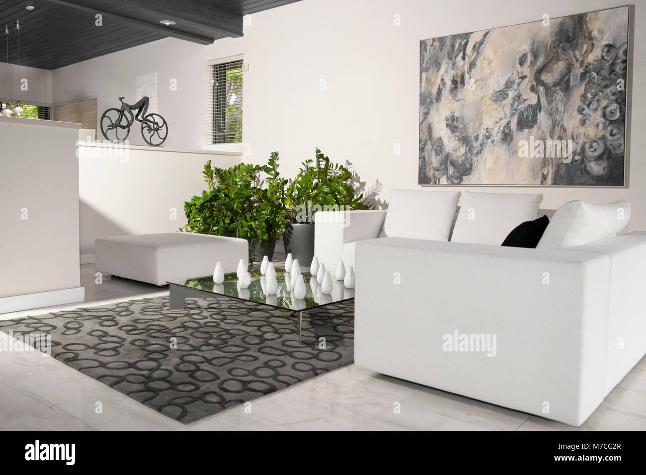 Interiors of a living room hi-res stock photography and images - Alamy