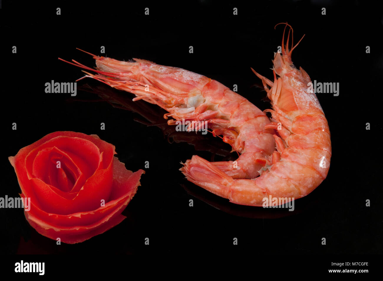 Dead prawns hi-res stock photography and images - Alamy