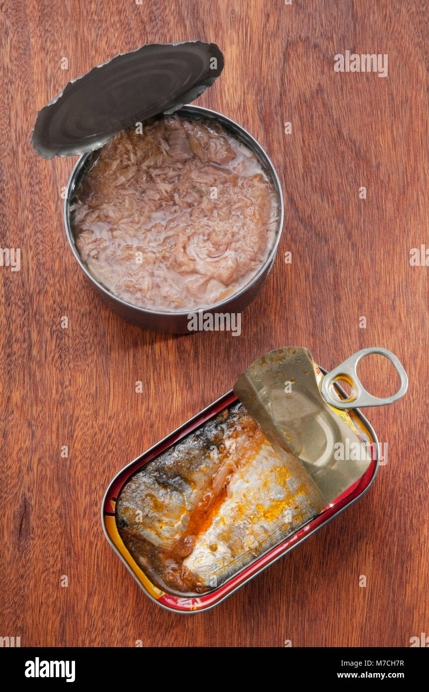 Image of canned fish hi-res stock photography and images - Alamy