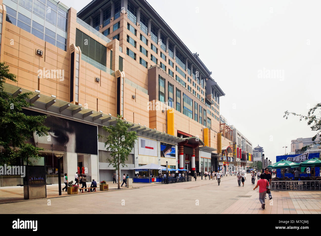 China, Beijing, wang fu jing street, street scene Stock Photo - Alamy