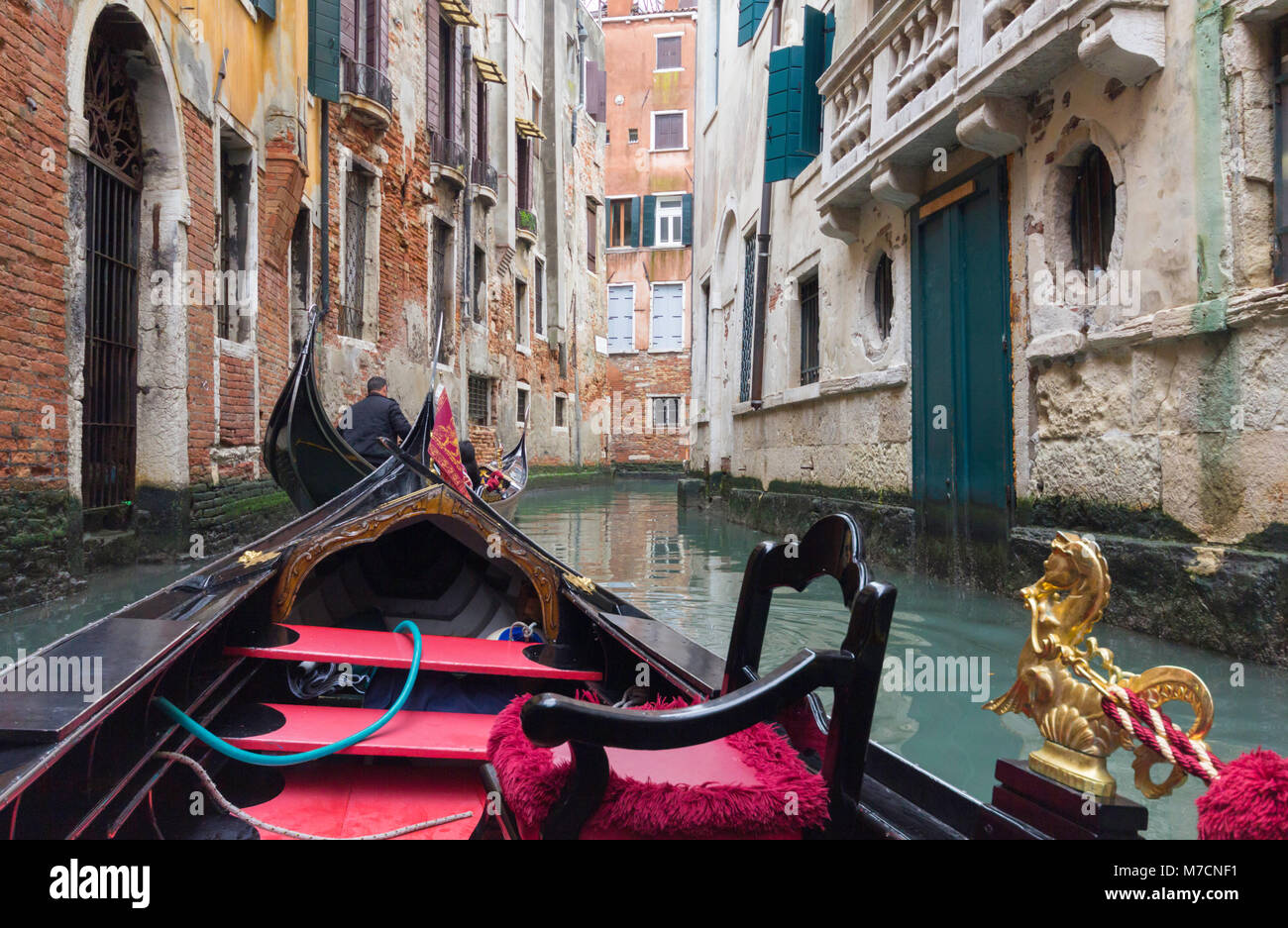 Beautiful views from gondola hi-res stock photography and images - Alamy