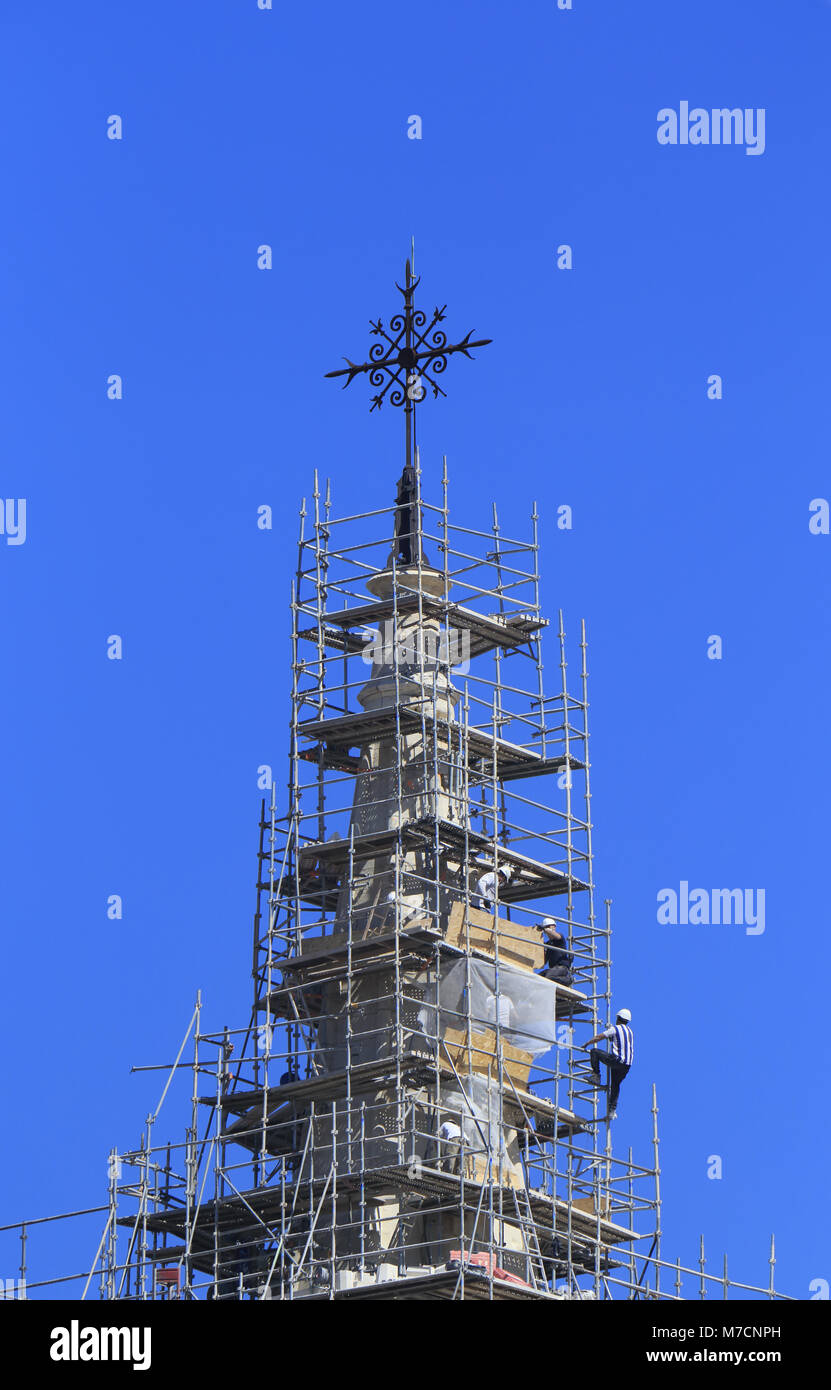 Renovation and security project of the desecrated church Sainte-Anne ...