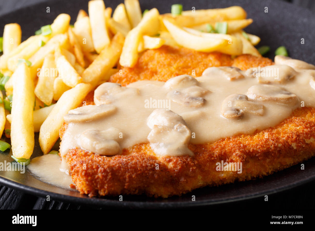 Jaeger Schnitzel Octoberfest: German Jaeger Schnitzel Jägerschnitzel