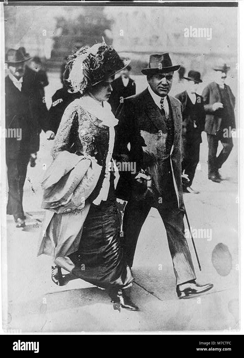 A full-length portrait of Enrico Caruso, the renowned Italian opera ...