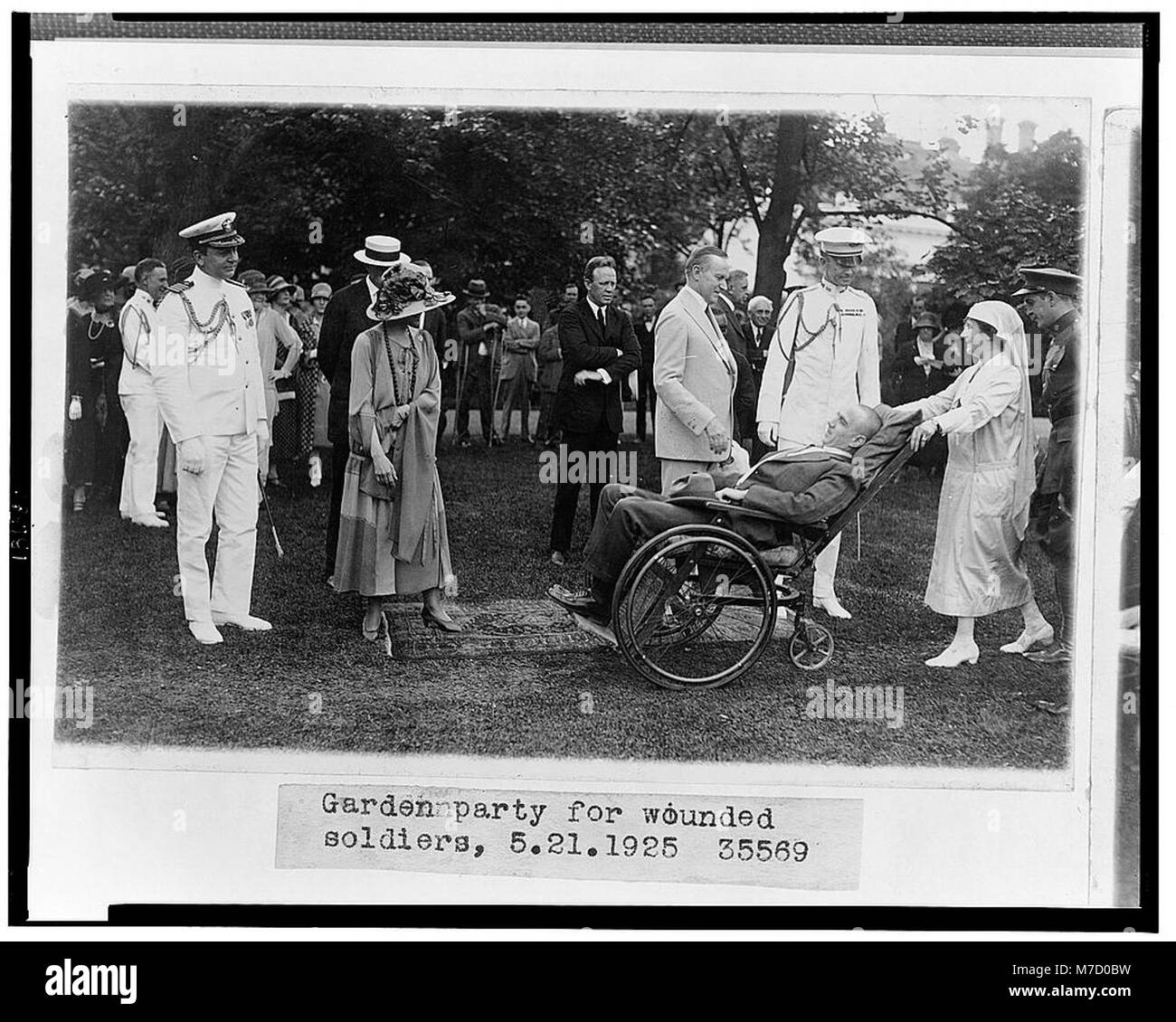 Wartime party Black and White Stock Photos & Images - Alamy