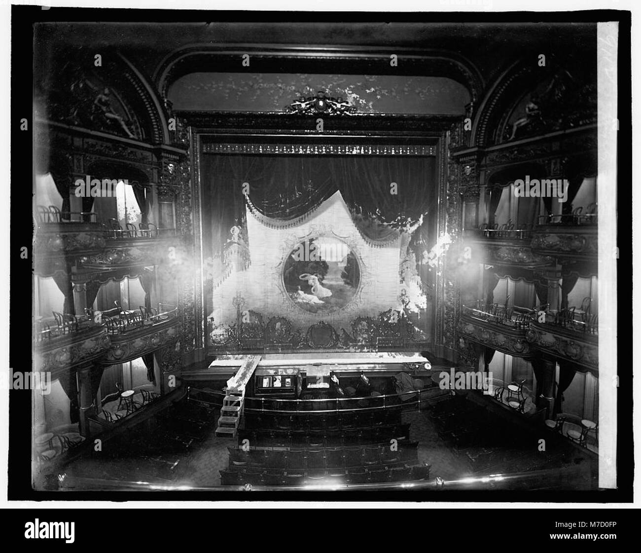 Early 1900s gayety theater hi-res stock photography and images - Alamy