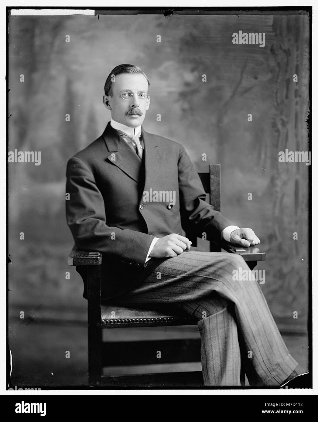 Gilbert h grosvenor hi-res stock photography and images - Alamy