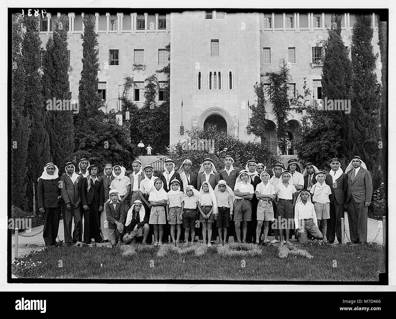 Kaffiyehs hi-res stock photography and images - Alamy