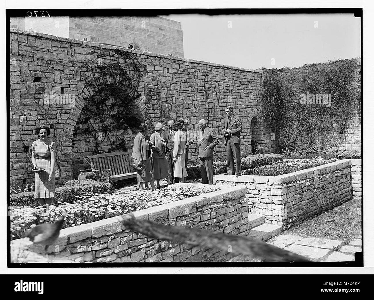 Colonial elite Black and White Stock Photos & Images - Alamy