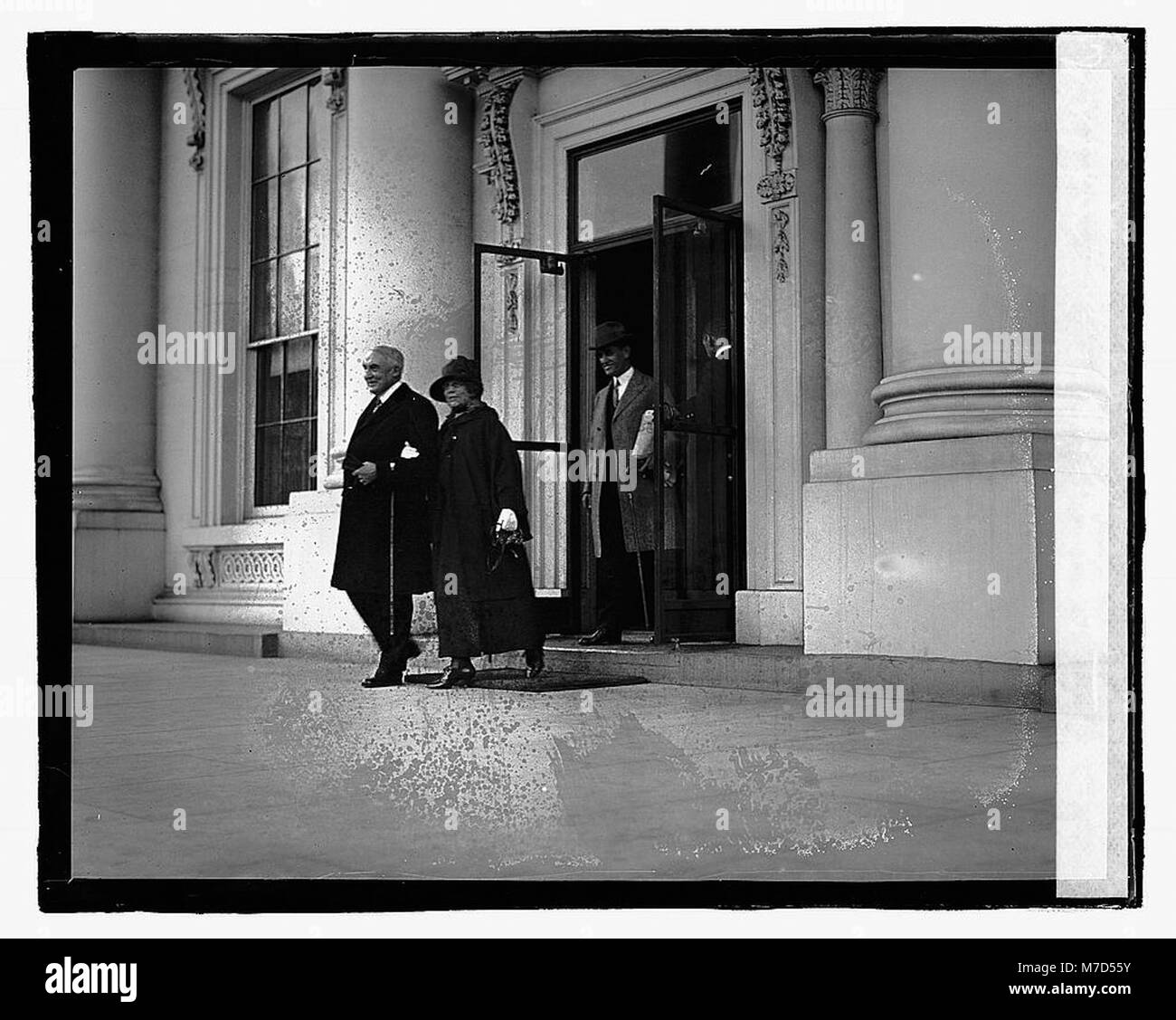 A photograph of President Warren G. Harding and Mrs. Harding, taken on ...