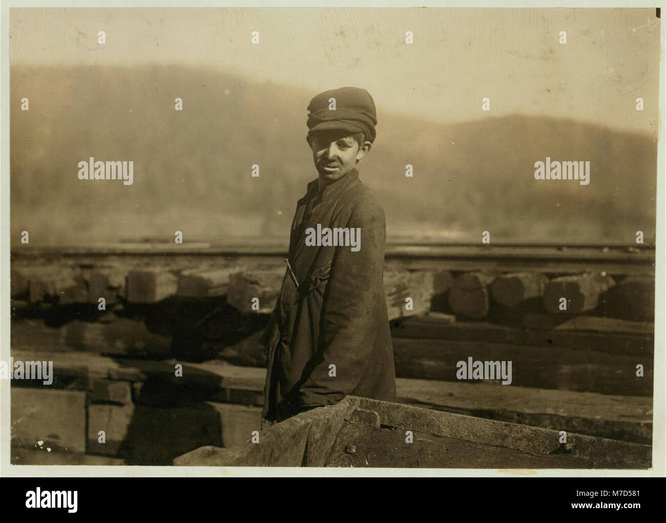 14 years old indian boy hi-res stock photography and images - Alamy