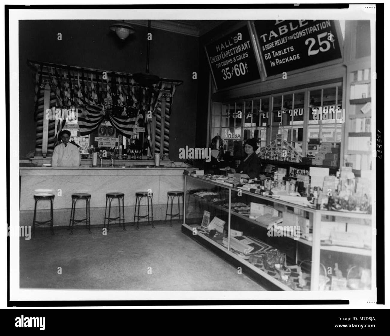 Vintage Drug Store Soda Fountain High Resolution Stock Photography and ...
