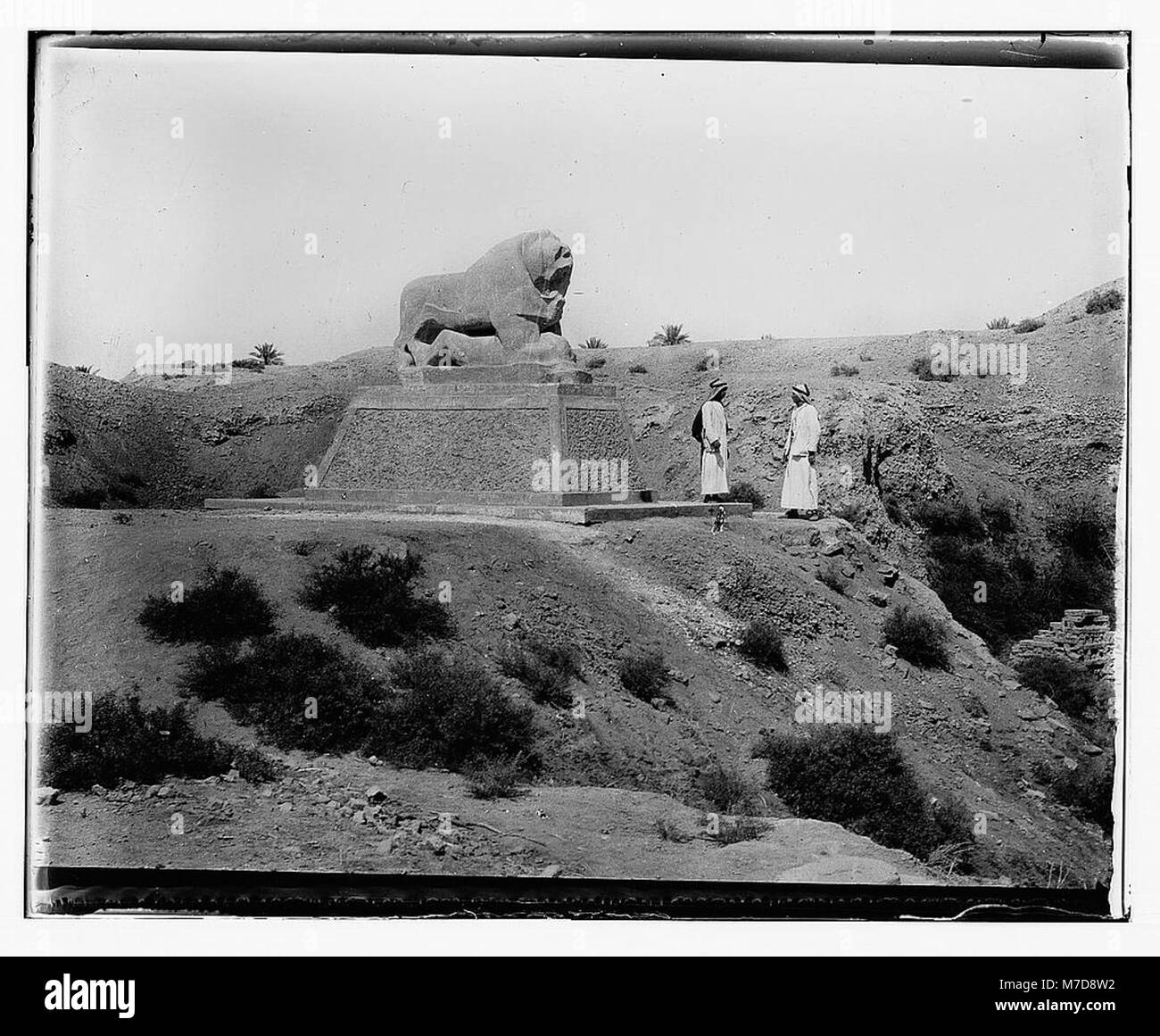 Statue iraq babylon Cut Out Stock Images & Pictures - Alamy