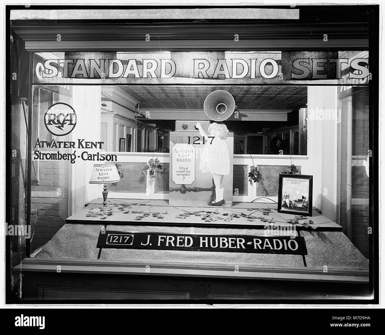 J. Fred Huber Radio, window LCCN2016826306 Stock Photo - Alamy