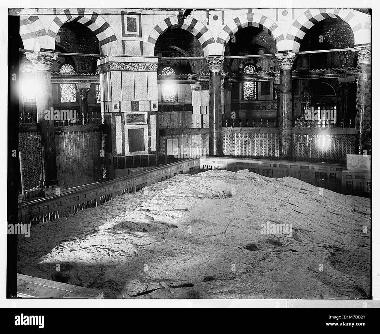 Dome of the rock jerusalem inside hi-res stock photography and images ...