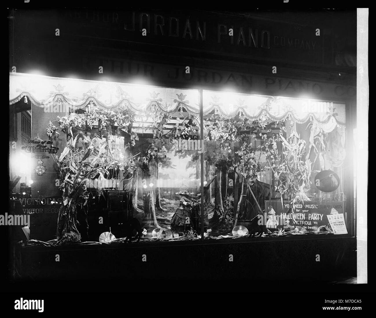 Architecture display sale Black and White Stock Photos & Images - Alamy