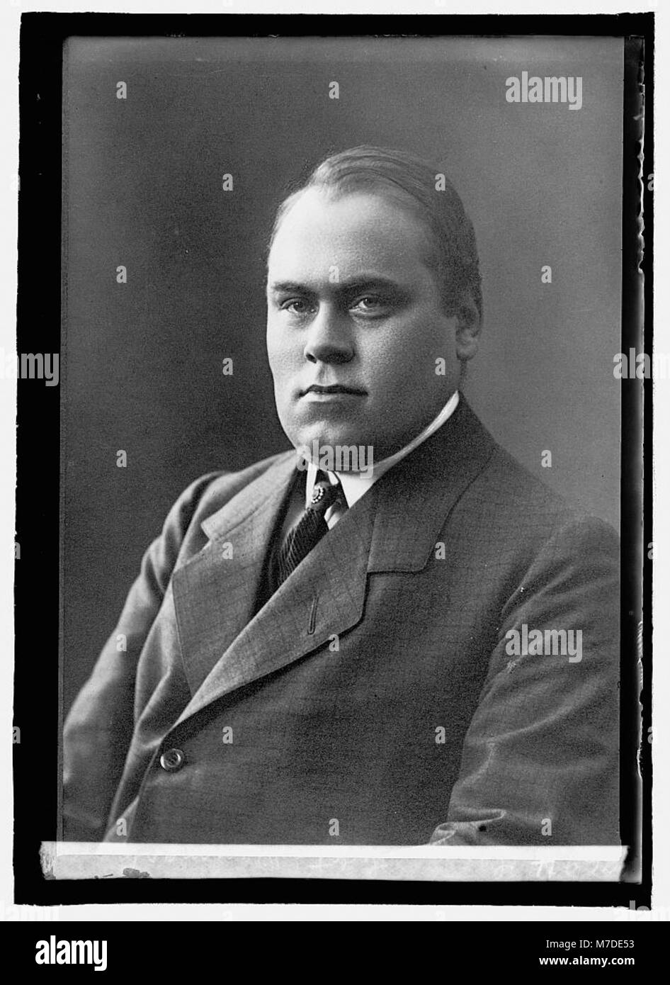 Largen hi-res stock photography and images - Alamy